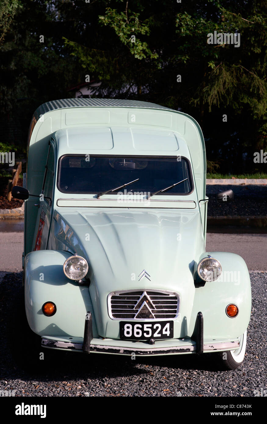 Citroen 2cv Van Stockfotografie - Alamy
