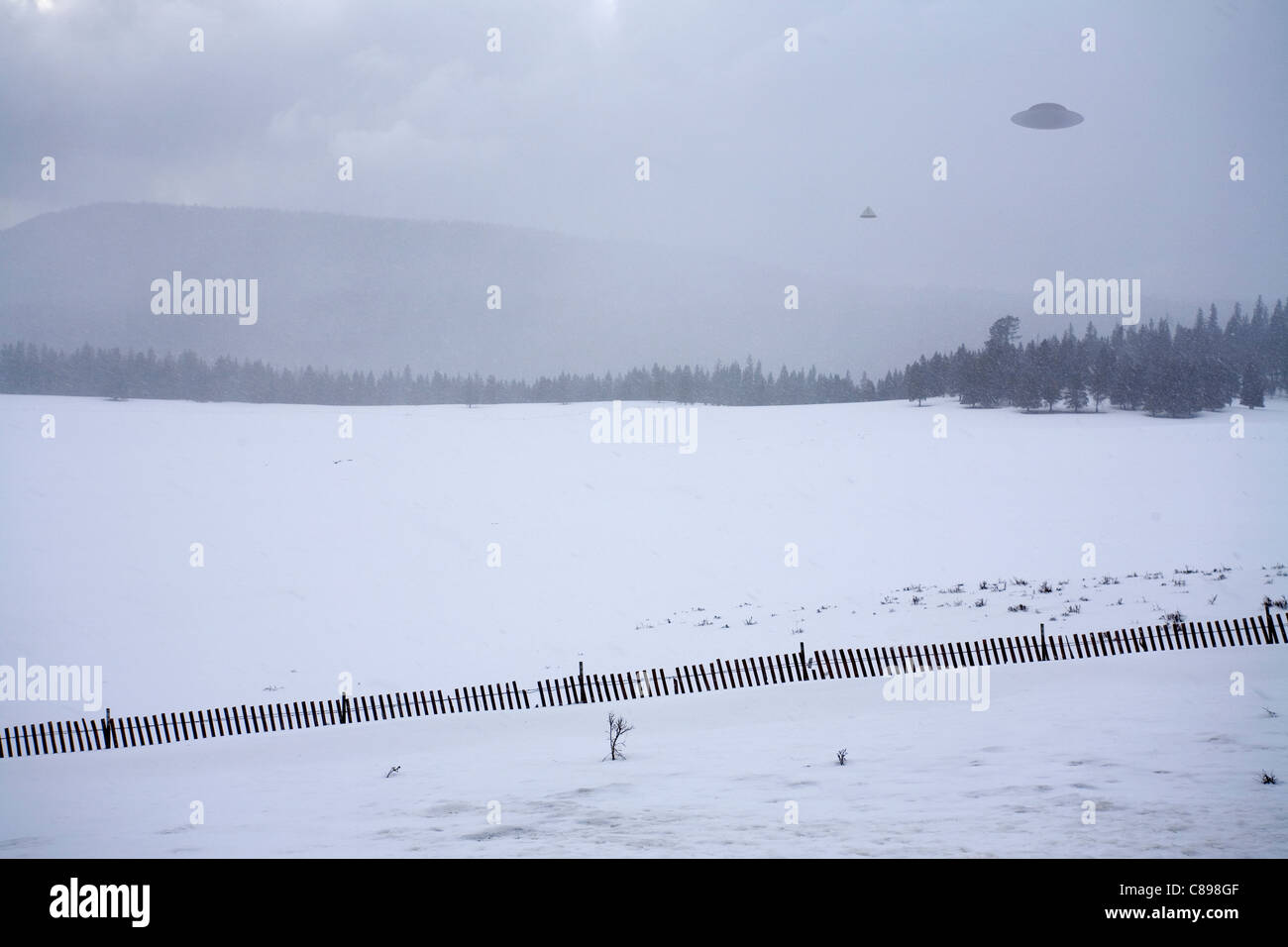 Fliegende untertasse -Fotos und -Bildmaterial in hoher Auflösung – Alamy