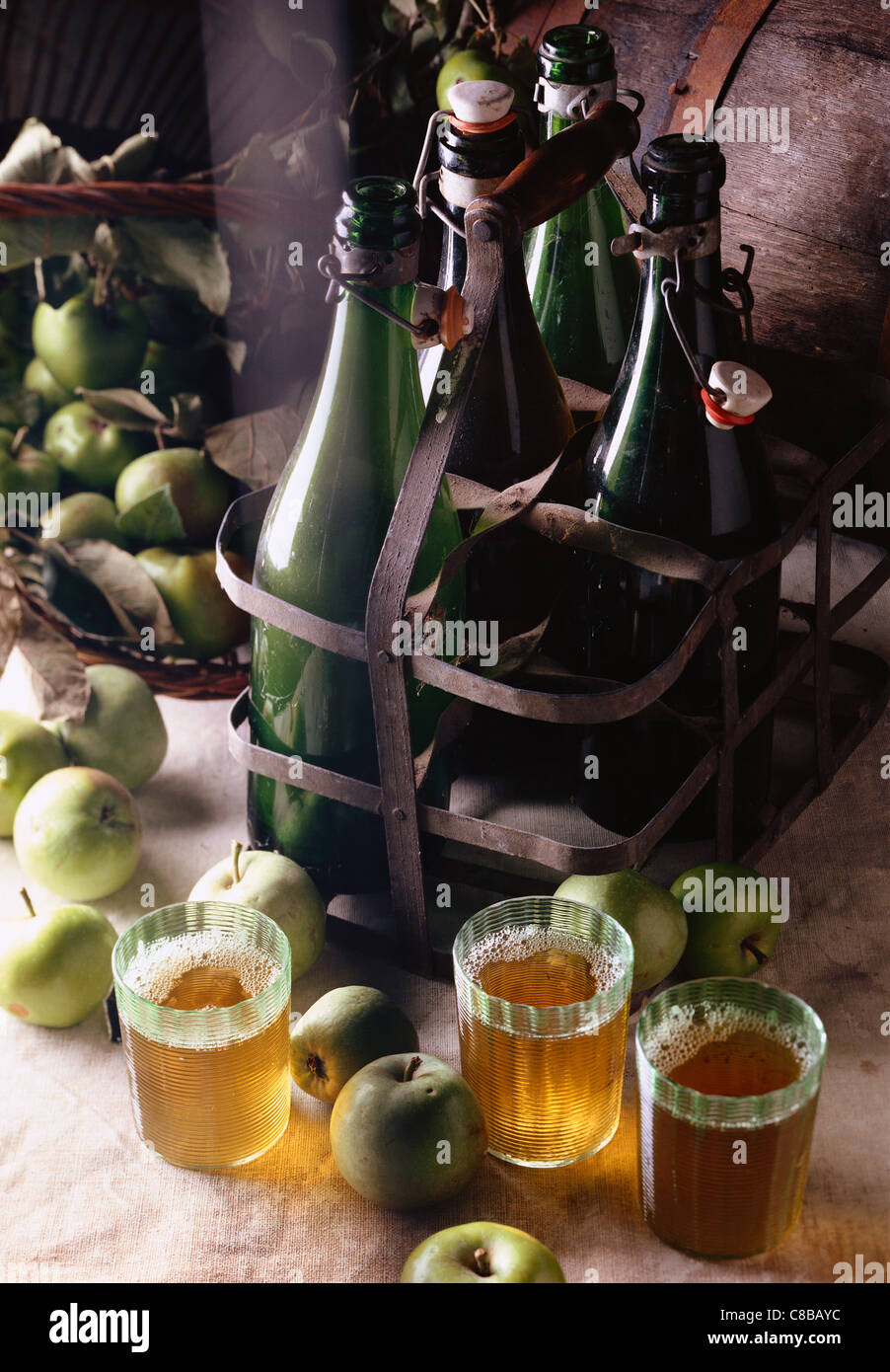 Bretonischer Apfelwein Stockfotos und -bilder Kaufen - Alamy