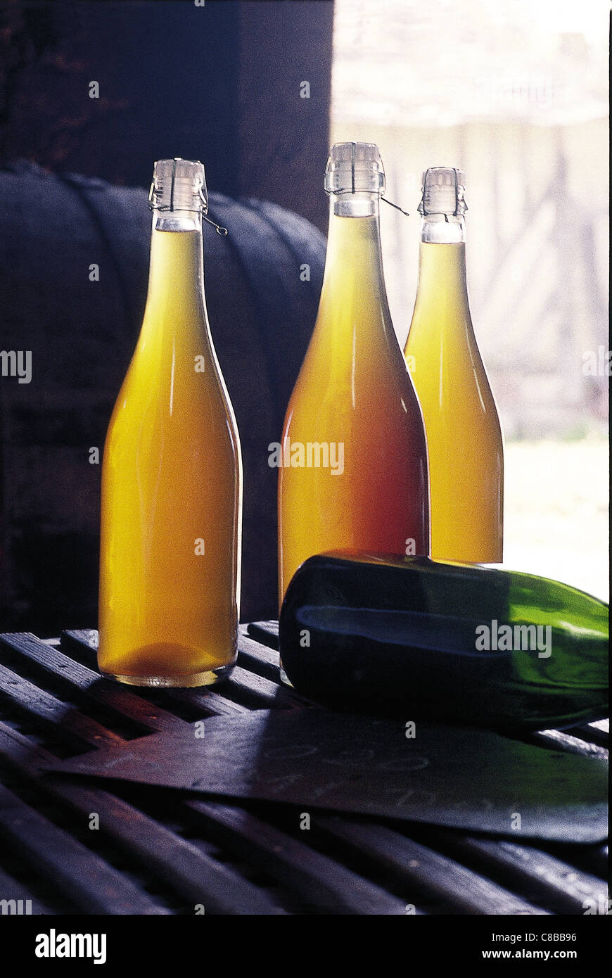 Bretonischer apfelwein -Fotos und -Bildmaterial in hoher Auflösung – Alamy
