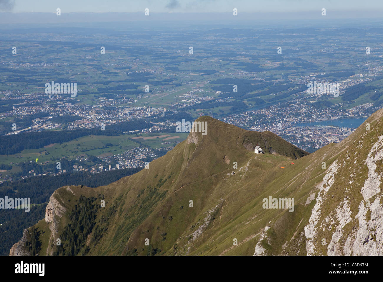 Pilatus cable car view -Fotos und -Bildmaterial in hoher Auflösung – Alamy