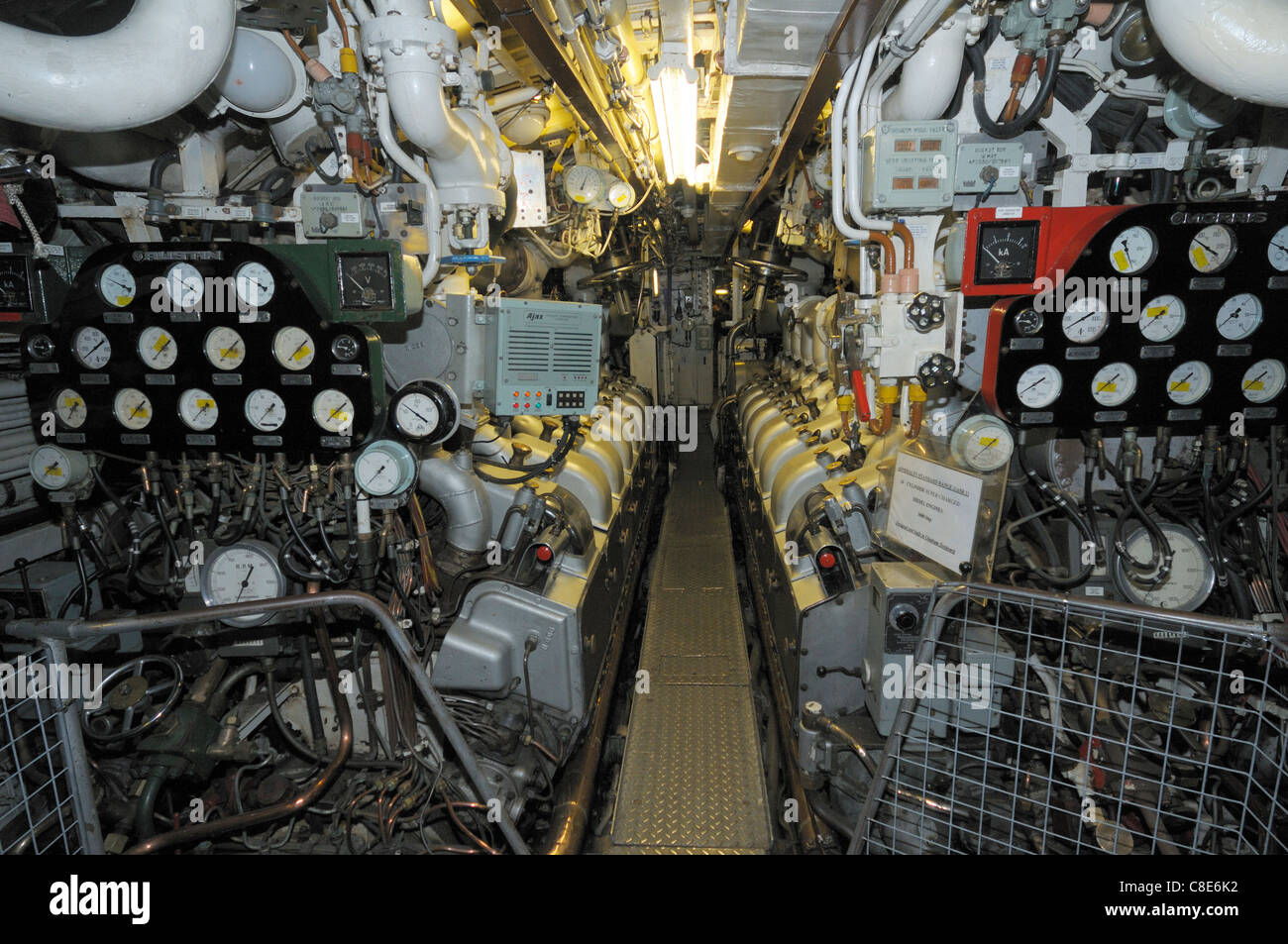Motor Raum HMS Ocelot O Klasse Diesel elektrische u-Boot am Chatham ...