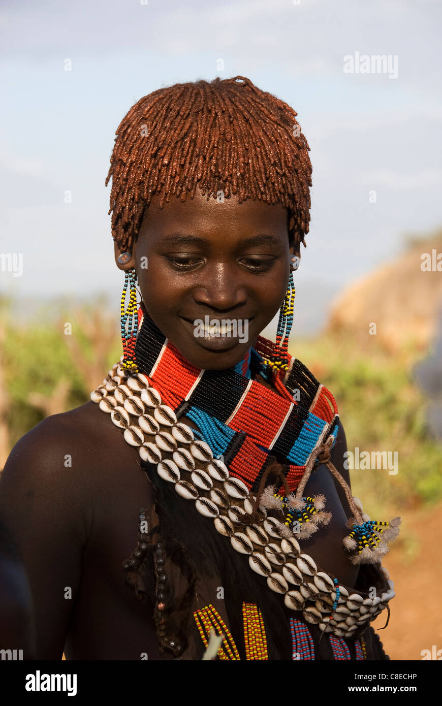 Girl hamer tribe ethiopia -Fotos und -Bildmaterial in hoher Auflösung – Alamy