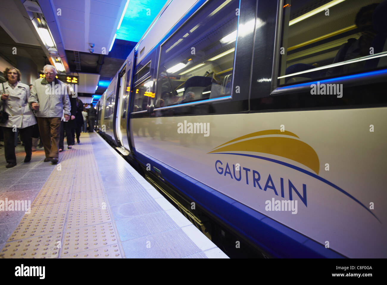 Gautrain station -Fotos und -Bildmaterial in hoher Auflösung – Alamy