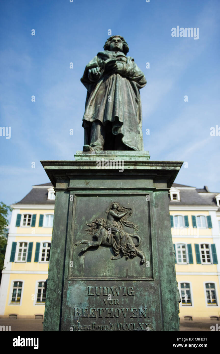 Beethoven Denkmal Bonn Stockfotos und -bilder Kaufen - Alamy