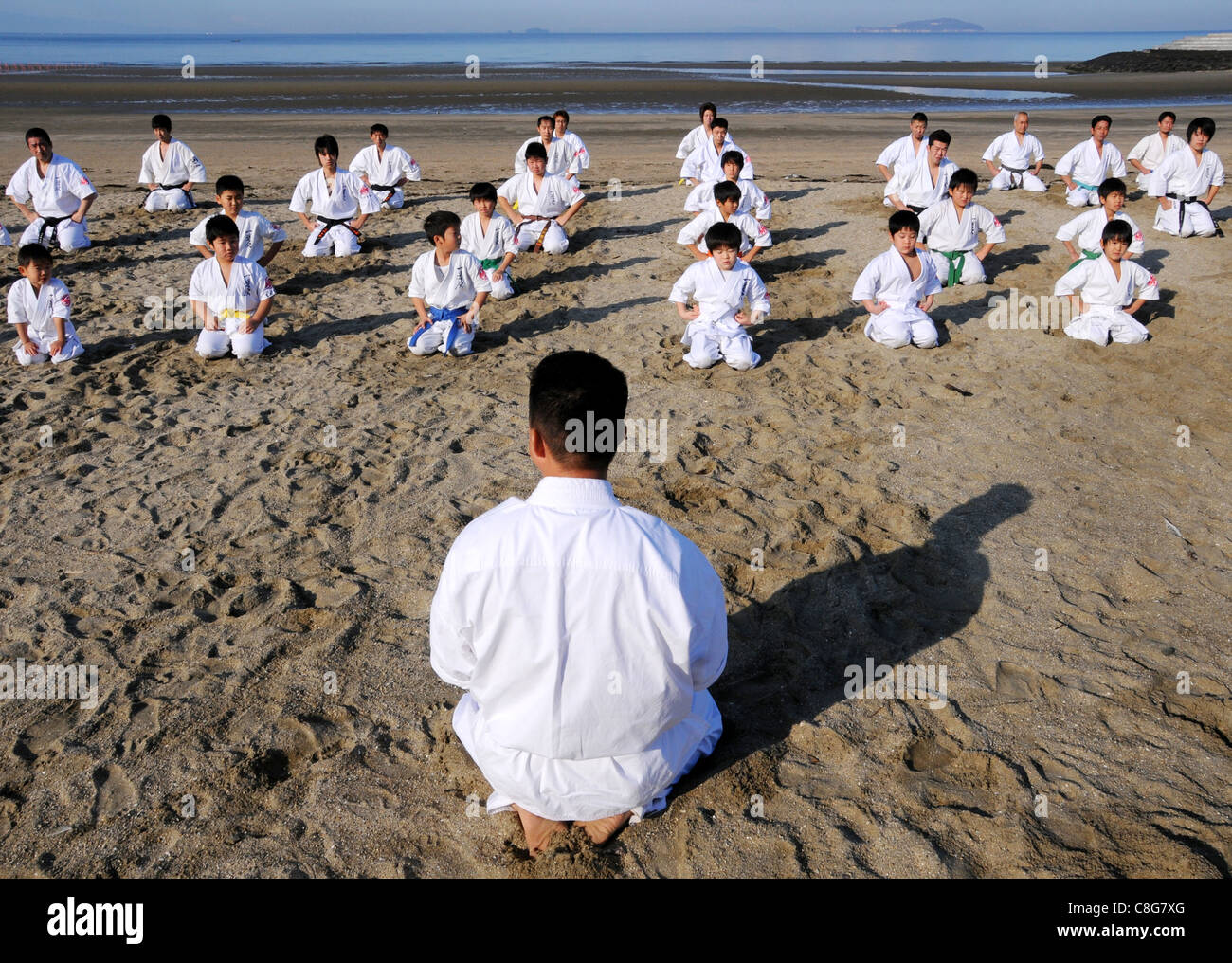 Samurai am strand -Fotos und -Bildmaterial in hoher Auflösung – Alamy