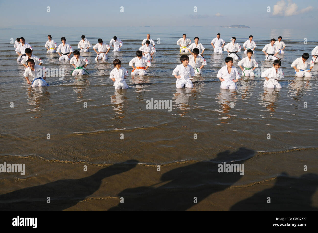 Samurai am strand -Fotos und -Bildmaterial in hoher Auflösung – Alamy
