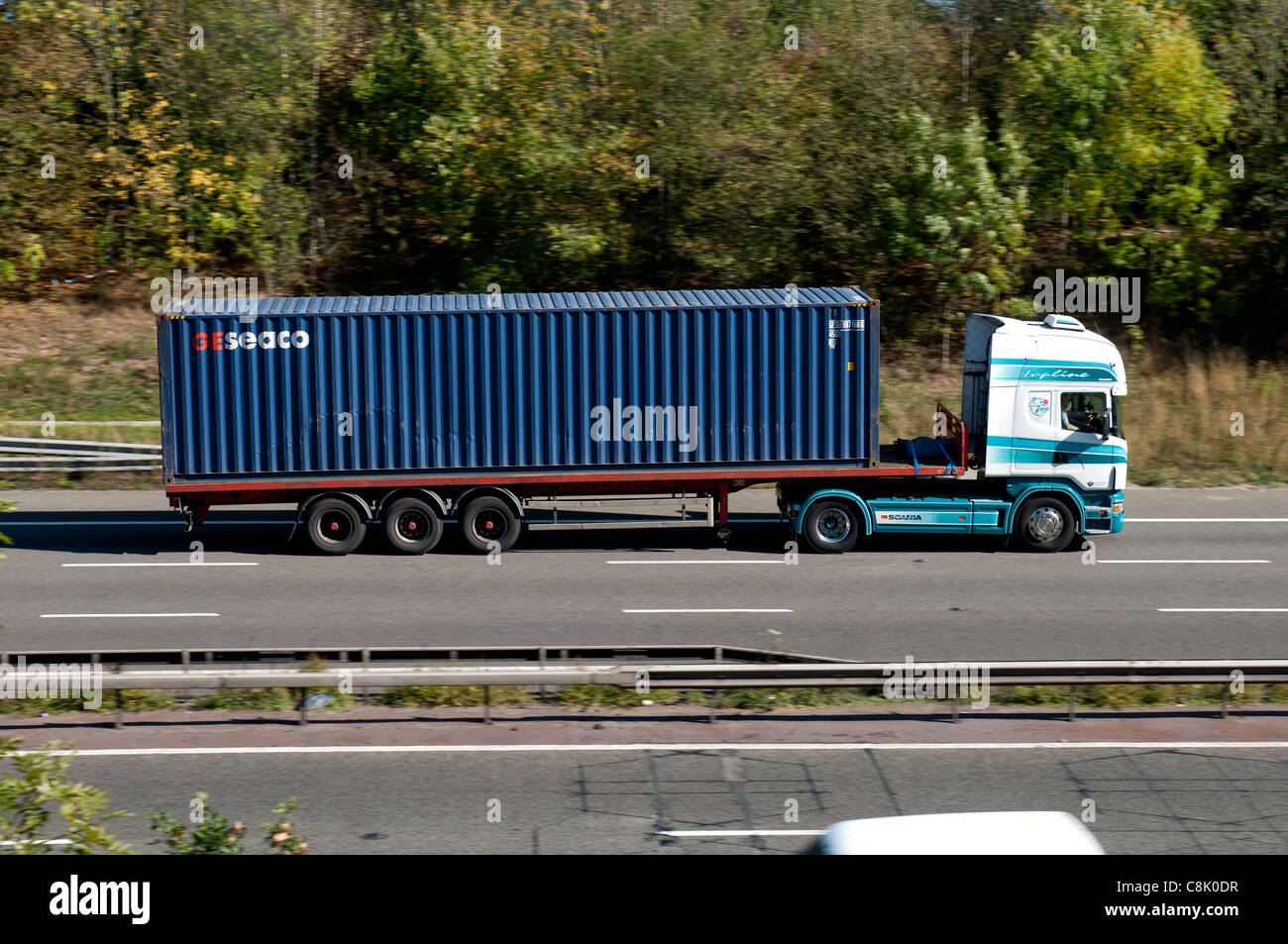Container auf lkw -Fotos und -Bildmaterial in hoher Auflösung – Alamy