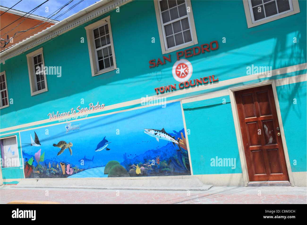 San Pedro Town Rat Gebäude, Barrier Reef, Ambergris Caye (aka La Isla ...