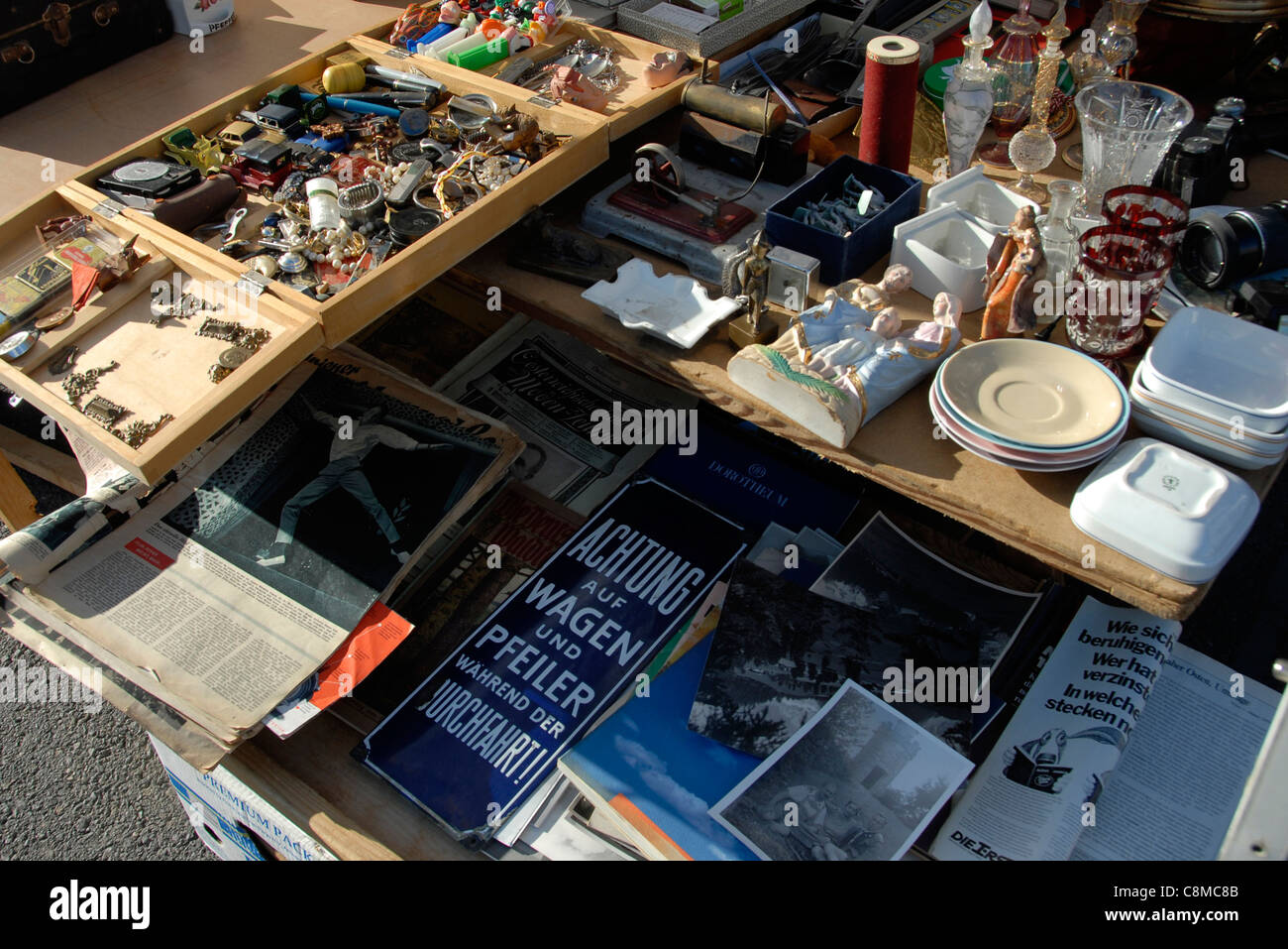 Naschmarkt vienna flea -Fotos und -Bildmaterial in hoher Auflösung – Alamy