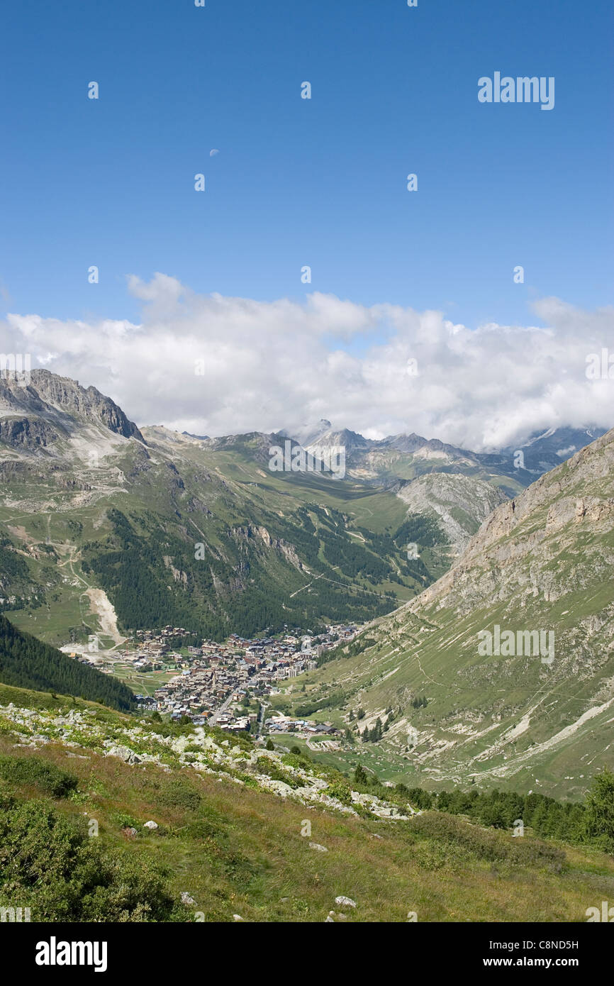 View of val disere from the col de liseran -Fotos und -Bildmaterial in ...
