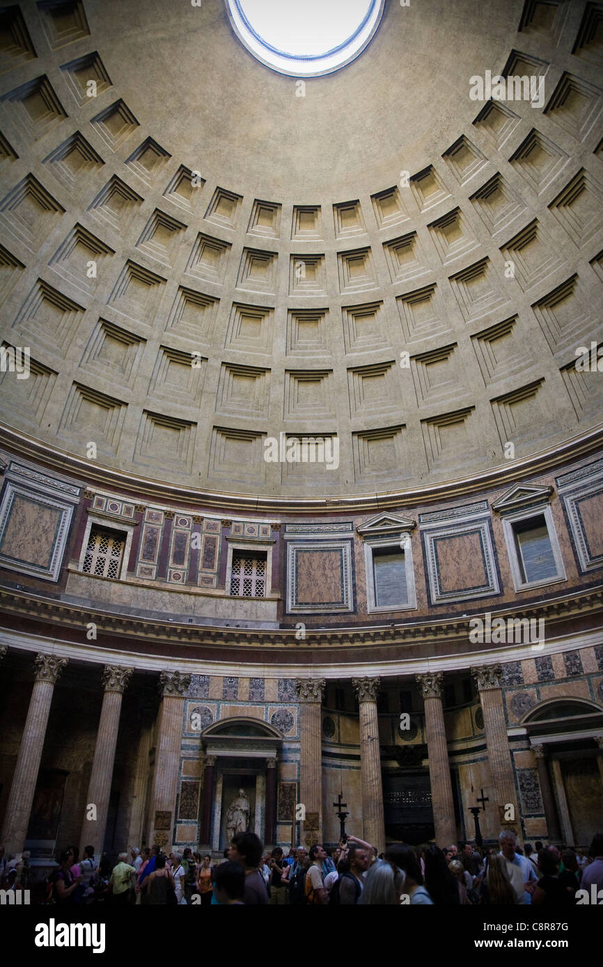 Inside the pantheon -Fotos und -Bildmaterial in hoher Auflösung – Alamy