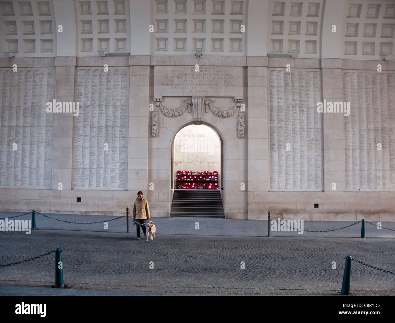 Die Menin Gate War Memorial, Ypern, Belgien, Europa, wo die Namen der ...