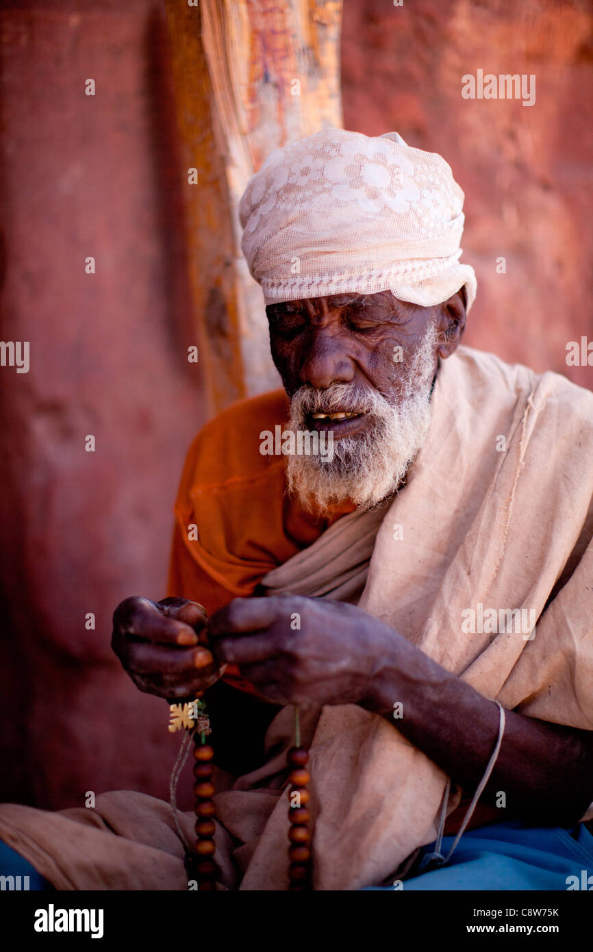 Porträt von der charmanten Hausmeister Eingangs Debre Tsion Abraham im ...