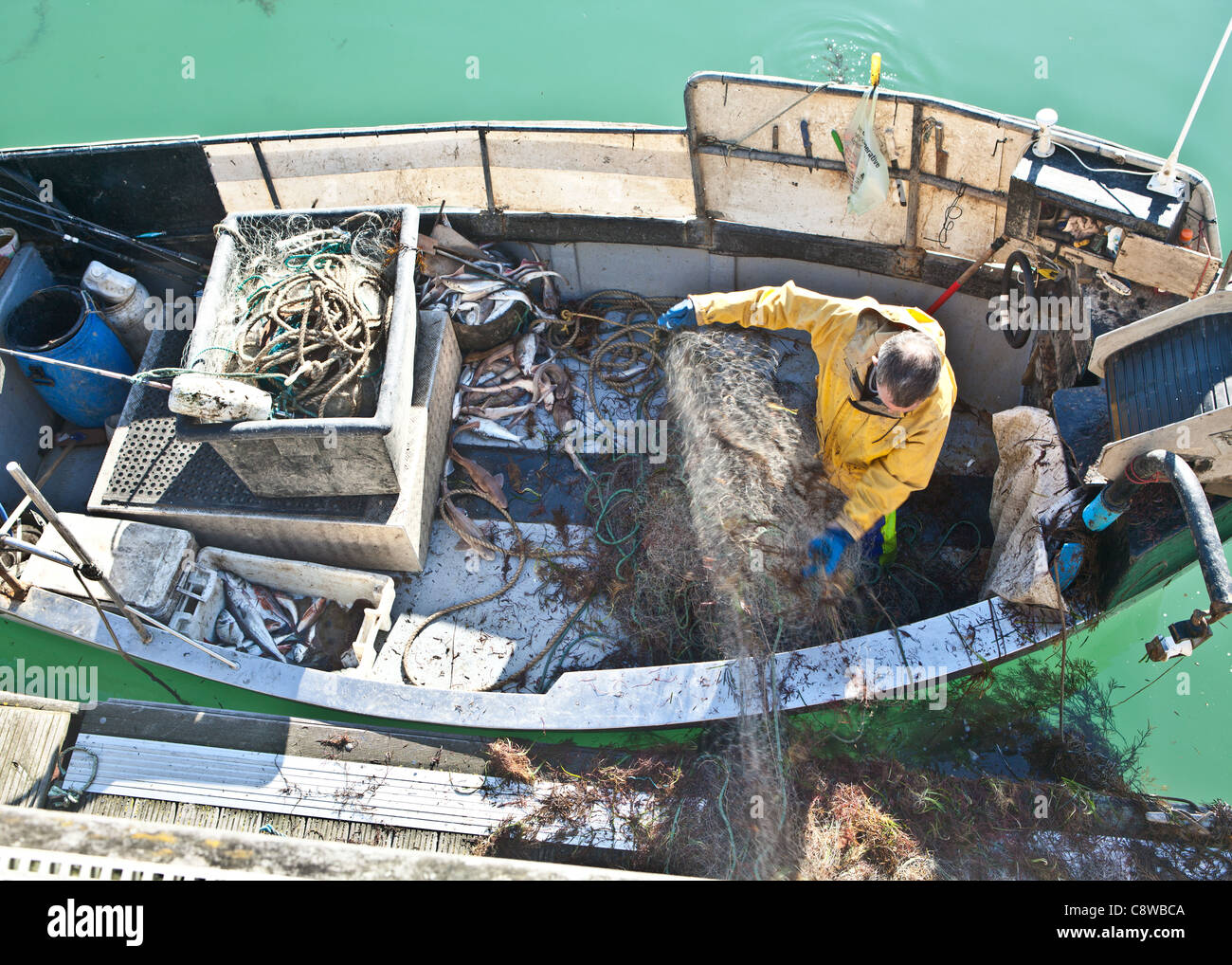 Bootsfischer fangen fische -Fotos und -Bildmaterial in hoher Auflösung ...
