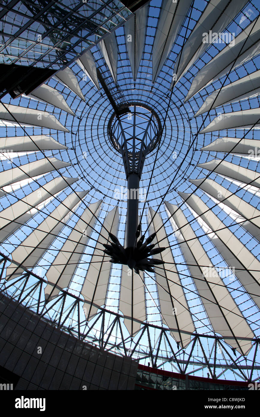 Reichstag roof -Fotos und -Bildmaterial in hoher Auflösung – Alamy
