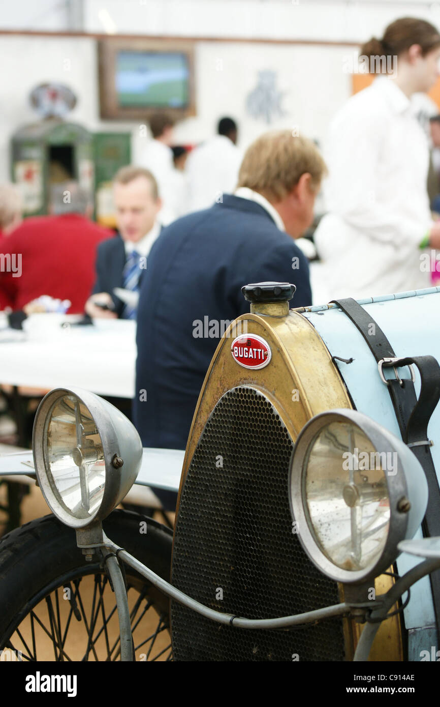 Historischer bugatti rennwagen -Fotos und -Bildmaterial in hoher ...