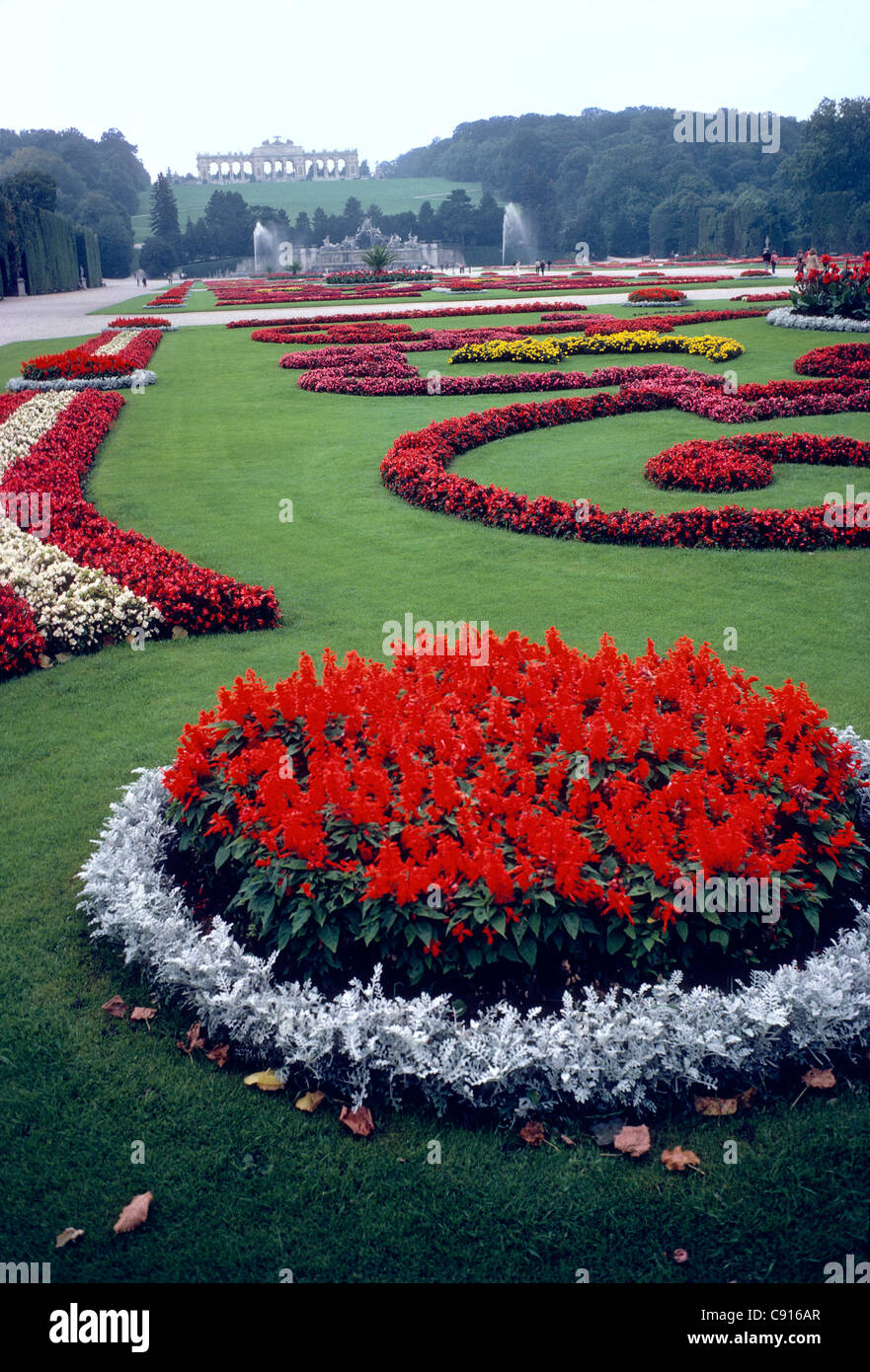 Schloss Schönbrunn, benannt nach Schonen Brunnen, Frühling, c1700, Wien ...