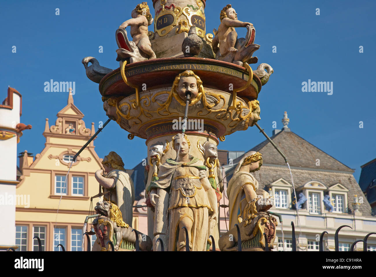 Marktbrunnen marktbrunnen -Fotos und -Bildmaterial in hoher Auflösung ...