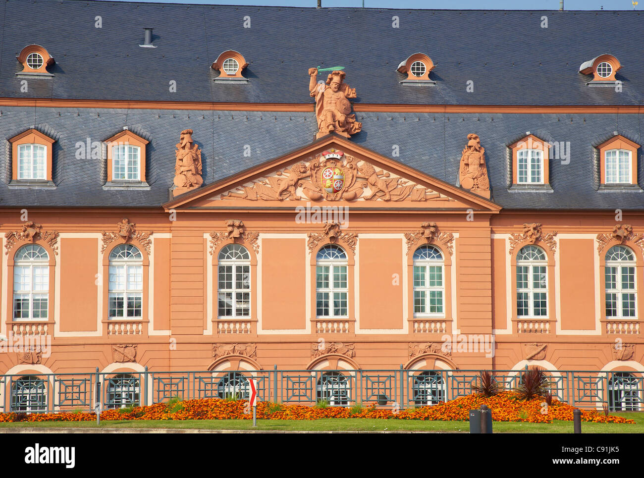 Landtag rheinland pfalz -Fotos und -Bildmaterial in hoher Auflösung – Alamy