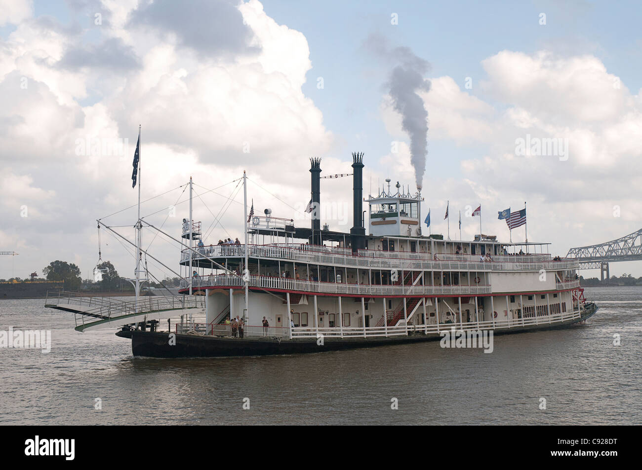Dampfschiff auf mississippi -Fotos und -Bildmaterial in hoher Auflösung ...