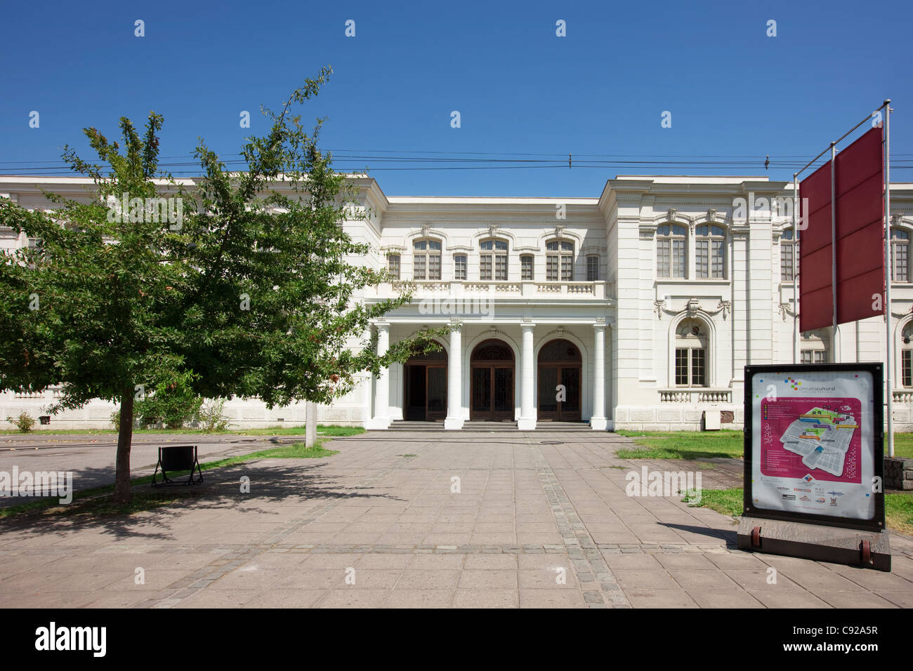 Chile, Santiago, Parque Quinta Normal, Museo de Arte Contemporaneo oder ...