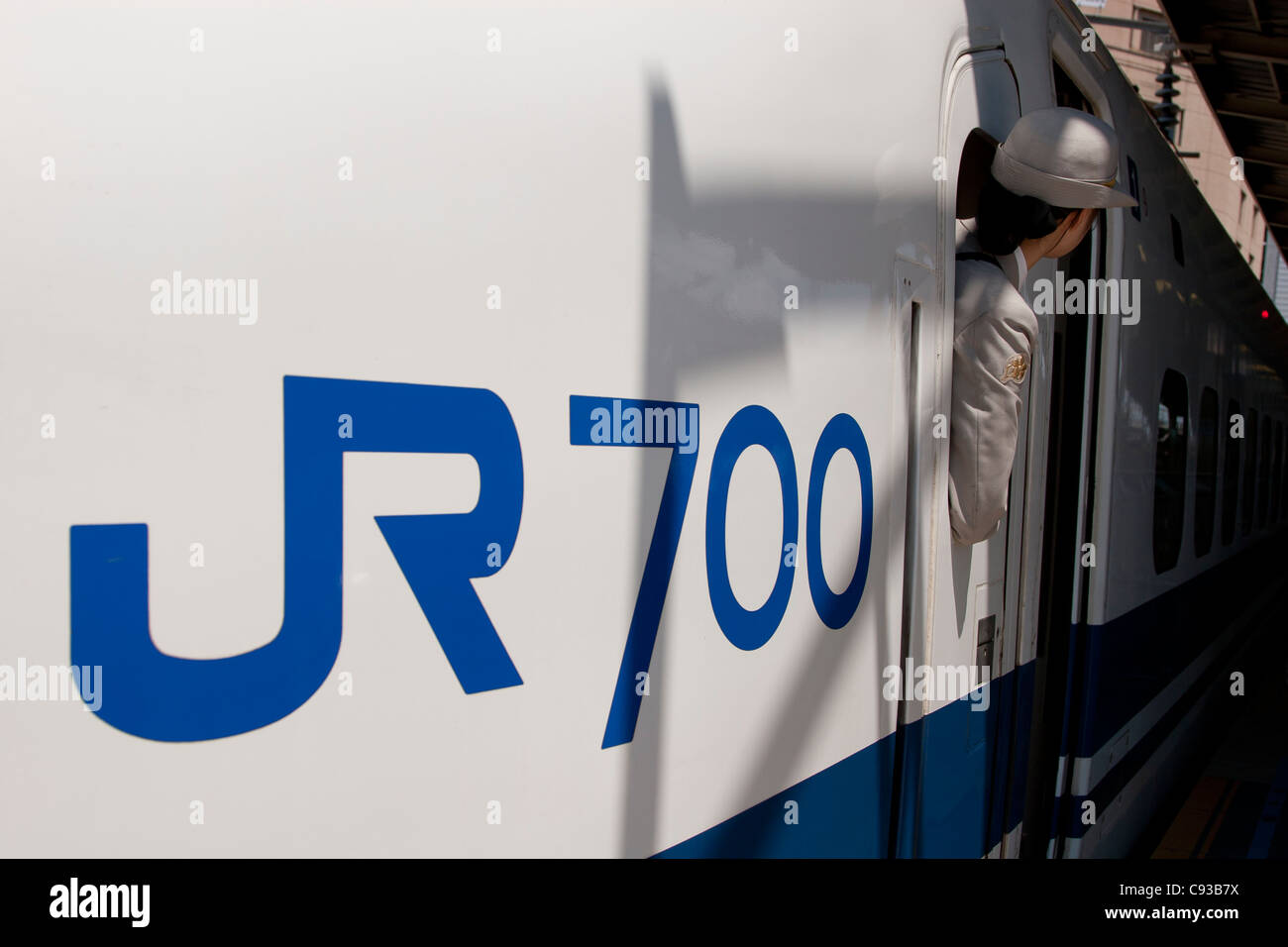 Jr 700 klasse shinkansen -Fotos und -Bildmaterial in hoher Auflösung ...