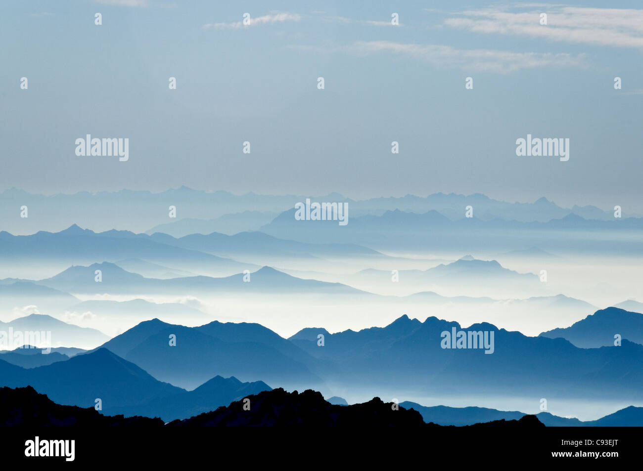 Walliser alpen -Fotos und -Bildmaterial in hoher Auflösung – Alamy
