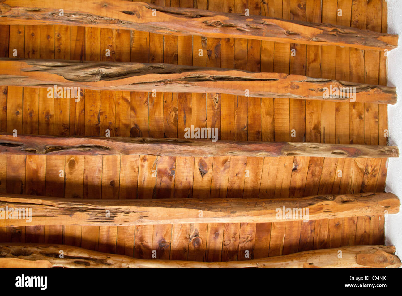 Dachbalken Aus Holz Stockfotos und -bilder Kaufen - Alamy