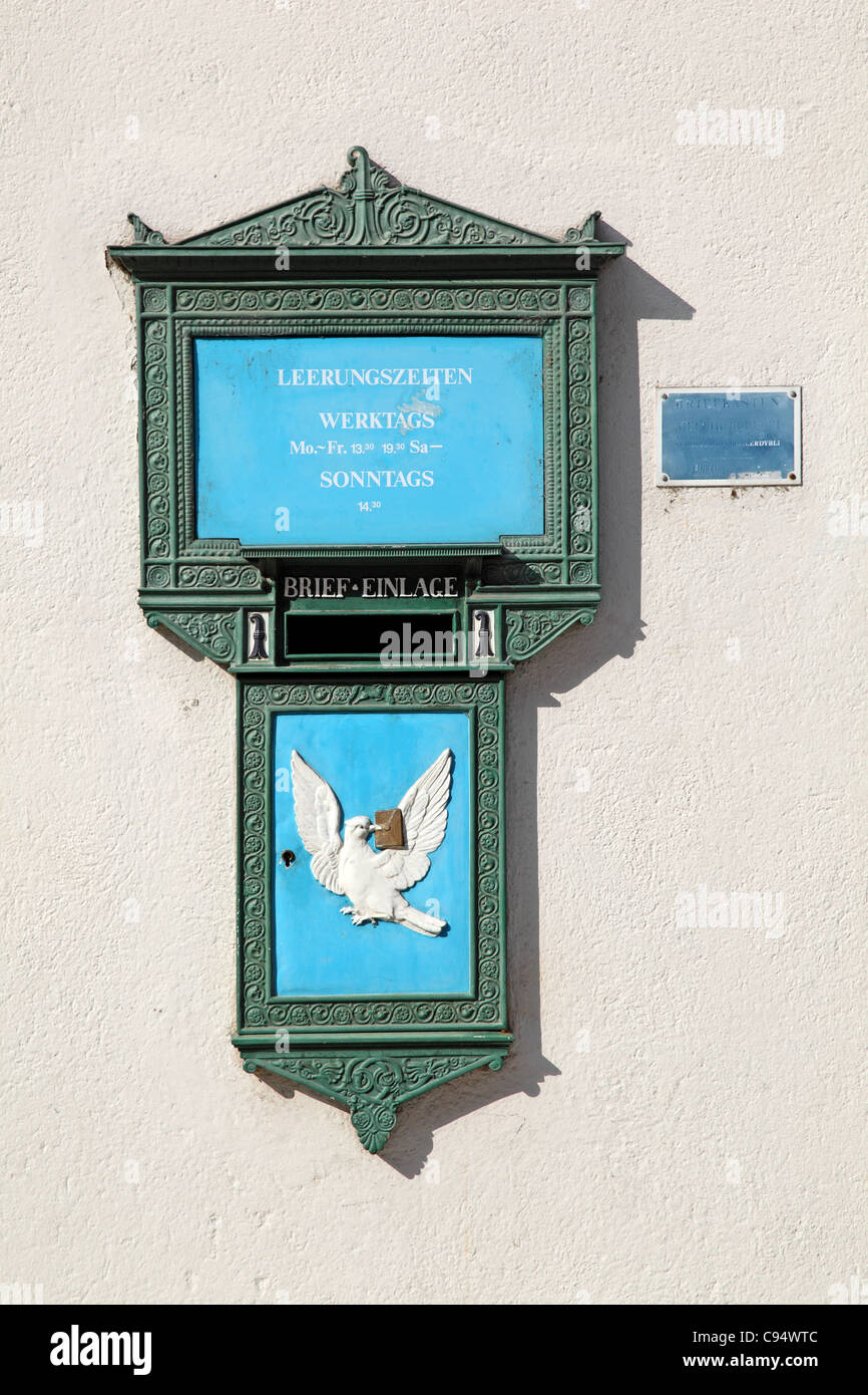 Swiss post box -Fotos und -Bildmaterial in hoher Auflösung – Alamy