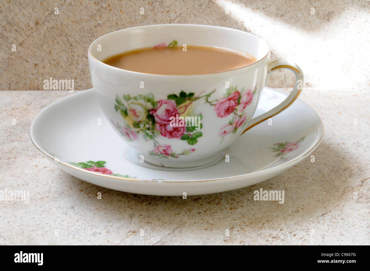Teetasse set -Fotos und -Bildmaterial in hoher Auflösung – Alamy