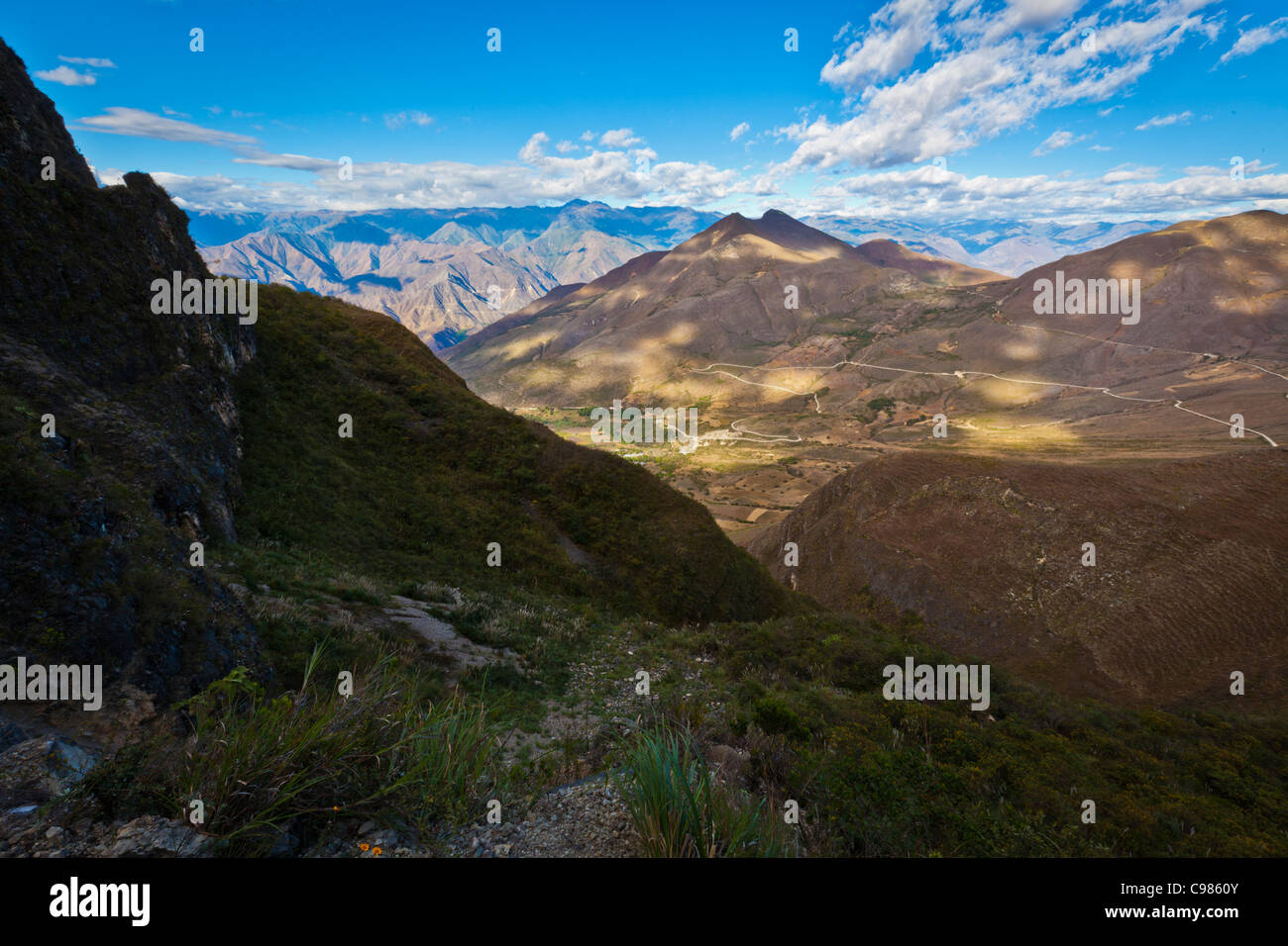 Peruvian andes -Fotos und -Bildmaterial in hoher Auflösung – Alamy