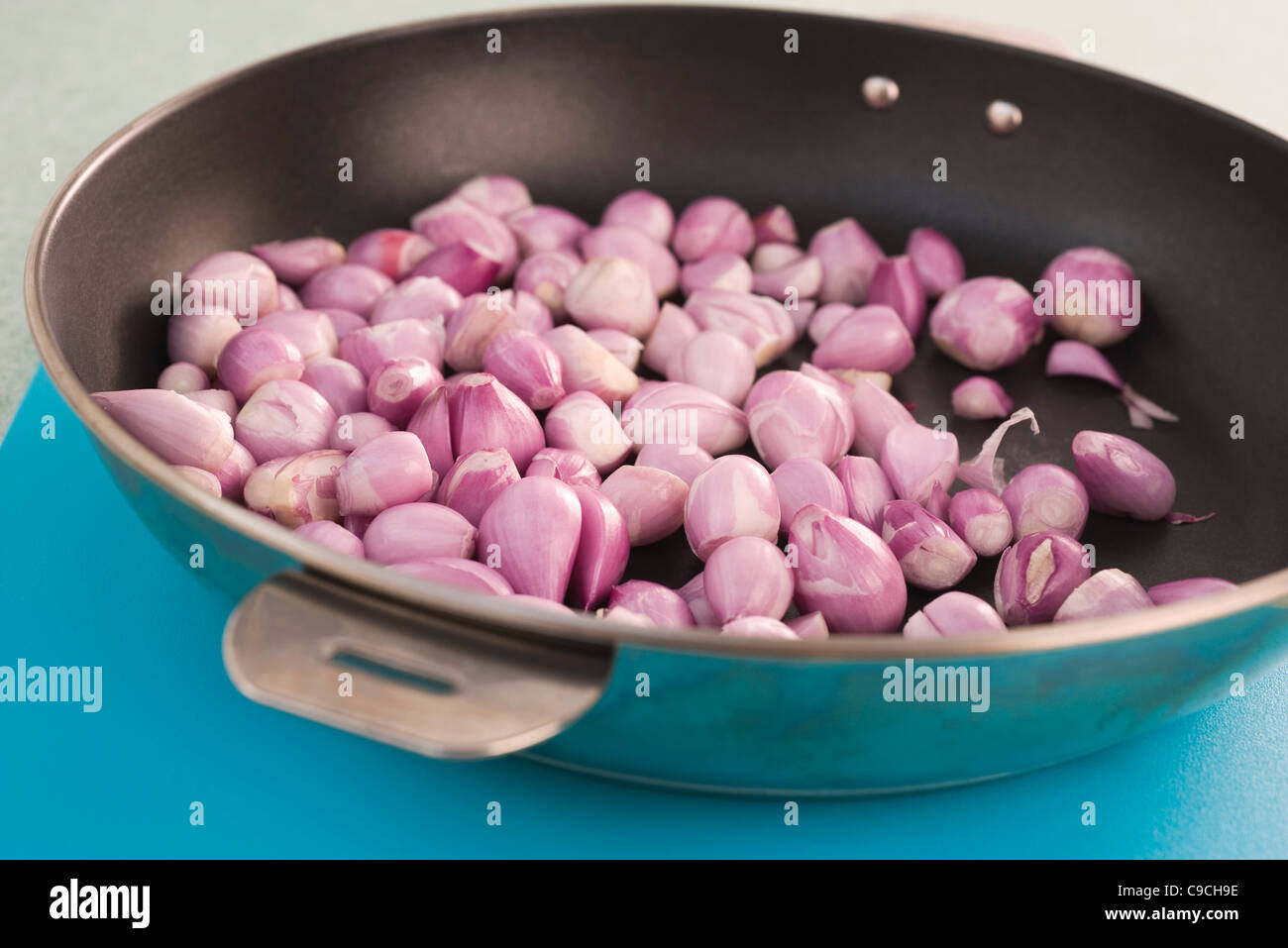 Bilder von schalotten -Fotos und -Bildmaterial in hoher Auflösung – Alamy