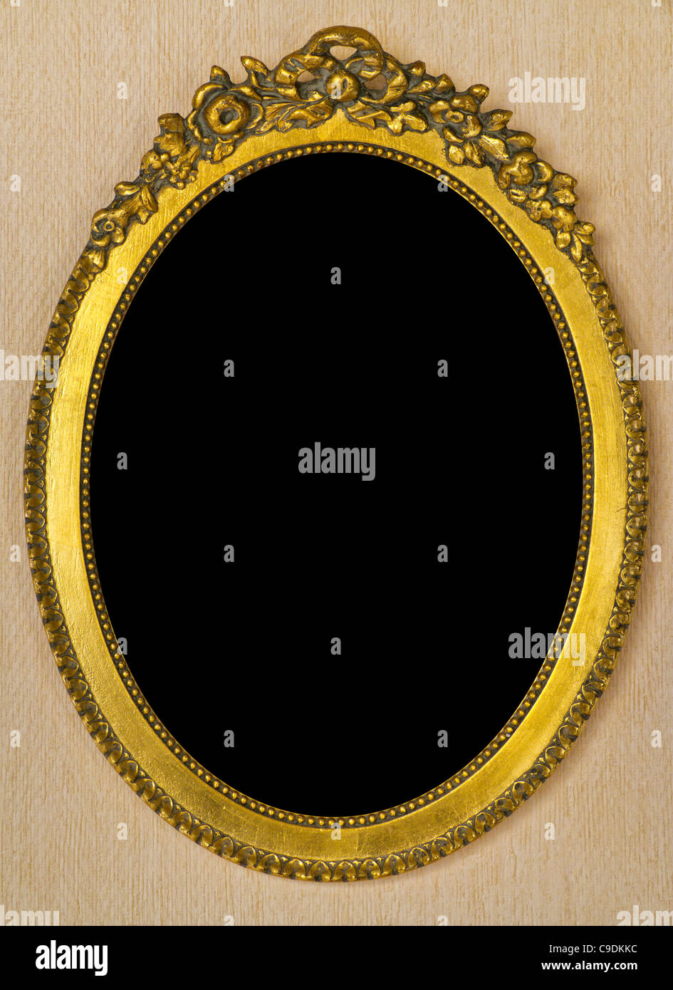 Goldener runder rahmen -Fotos und -Bildmaterial in hoher Auflösung – Alamy