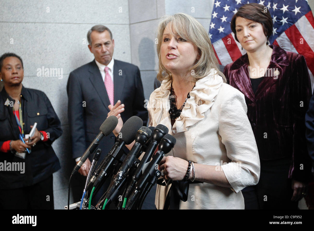 Renee ellmers -Fotos und -Bildmaterial in hoher Auflösung – Alamy