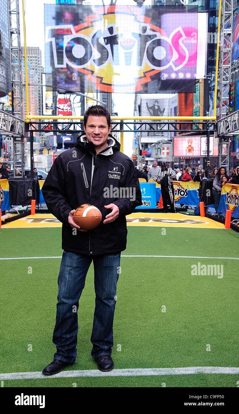 Nick Lachey bei einem öffentlichen Auftritt für Tostitos Party mit ...