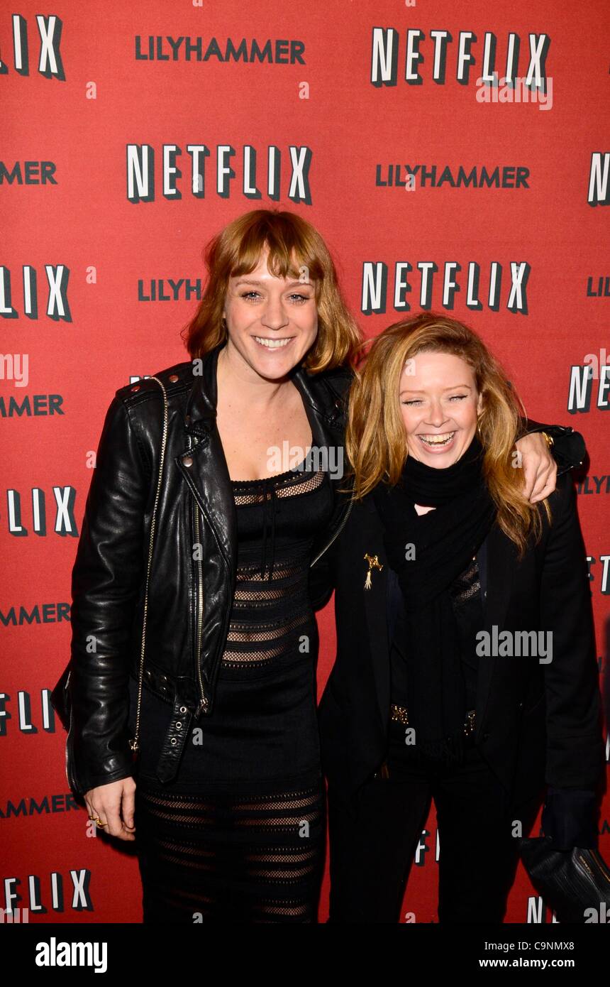 Chloe Sevigny, Natasha Lyonne im Ankunftsbereich für Netflix Serie ...