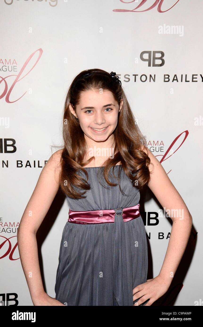 Rachel Rasheff im Ankunftsbereich für Drama League von New York 2012 ...