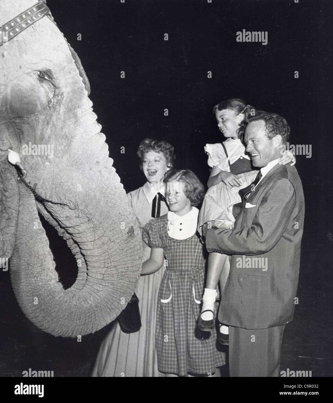 VAN HEFLIN mit family.with Frau Frances E. Neal und seinen Töchtern ...