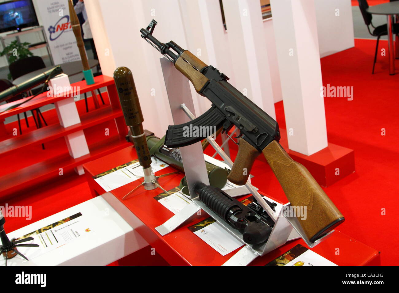 Nato kaliber -Fotos und -Bildmaterial in hoher Auflösung – Alamy