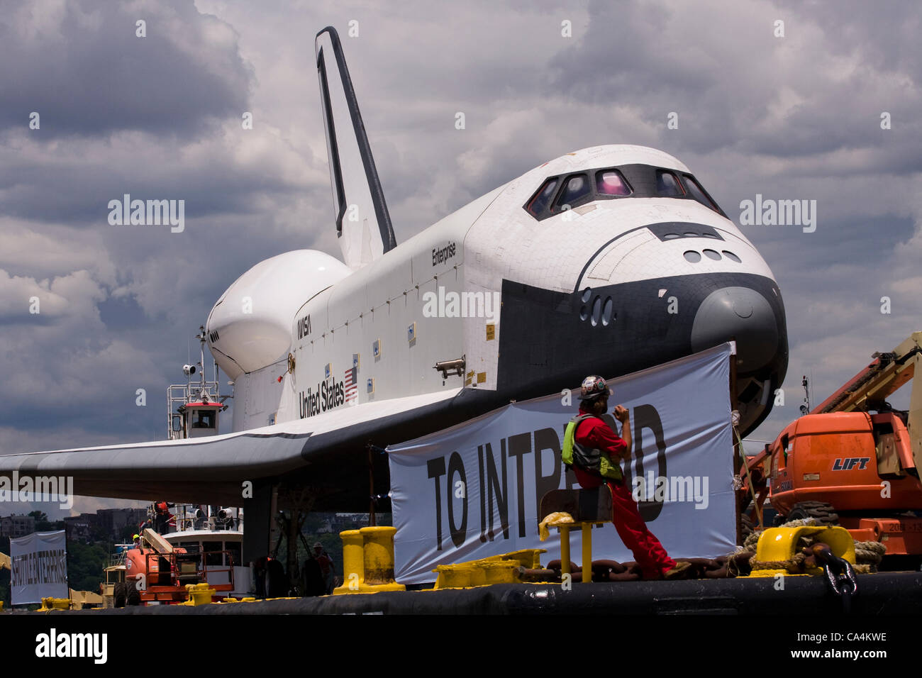 Space shuttle team -Fotos und -Bildmaterial in hoher Auflösung – Alamy