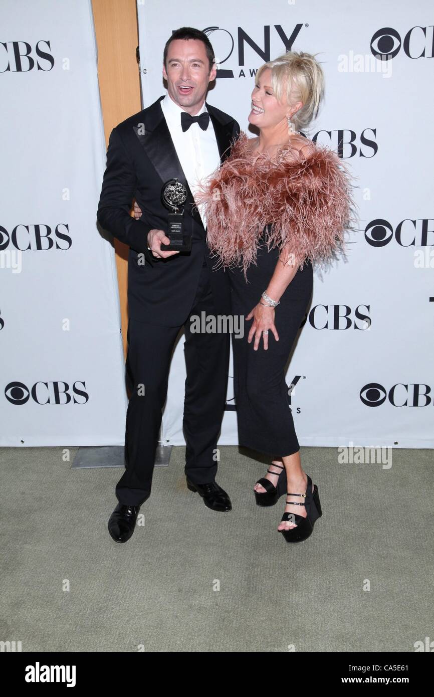 Hugh Jackman, Deborra-Lee Furness im Presseraum für die 66th Annual ...