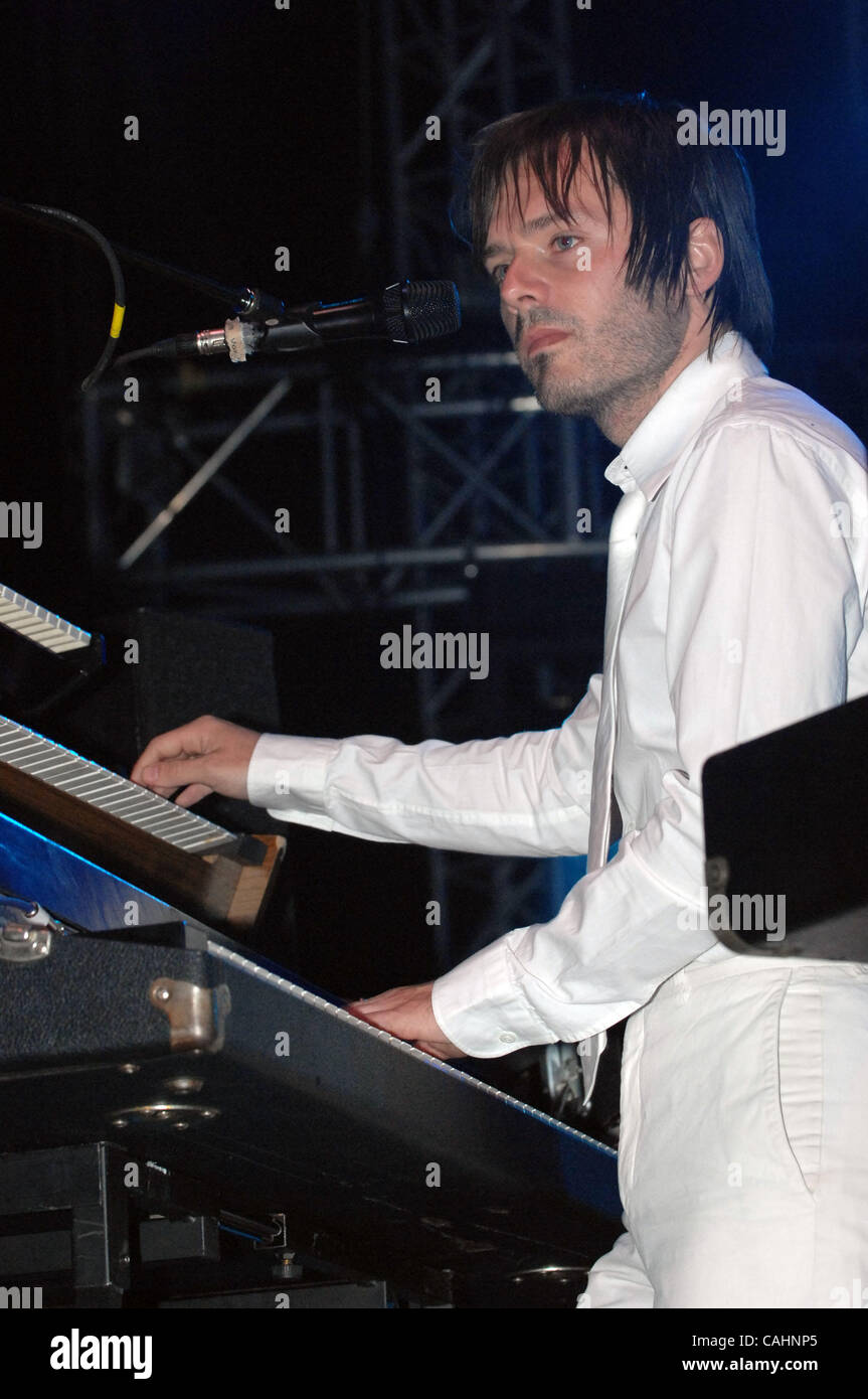 29. April 2007 - Indio, Kalifornien, USA-Musiker JEAN-BENOIT DUNCKEL ...