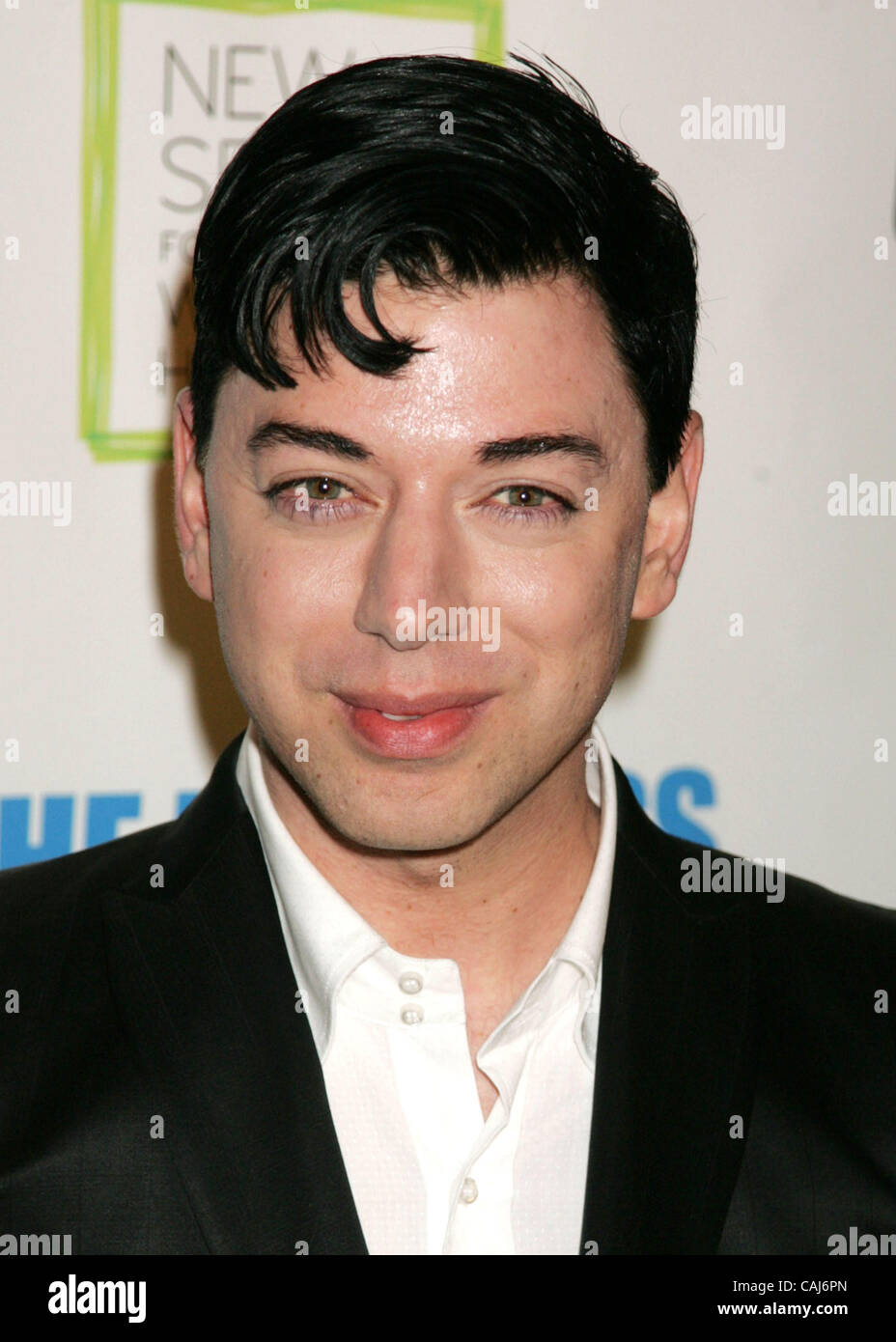 9. Januar 2008 - New York, NY, USA - MALAN BRATAN von "Project Runway" bei der New York ...