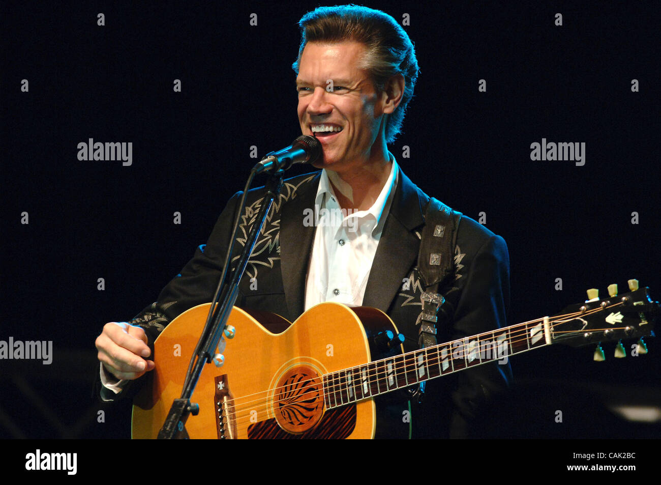 Country-Musik star Randy Travis tritt bei Steve Wingfield Kreuzzug auf ...