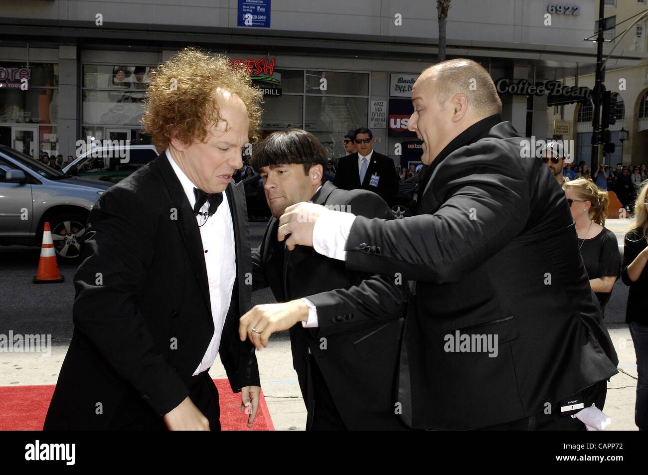 Sean Hayes, Chris Diamantopoulos, Will Sasso im Ankunftsbereich für THE ...