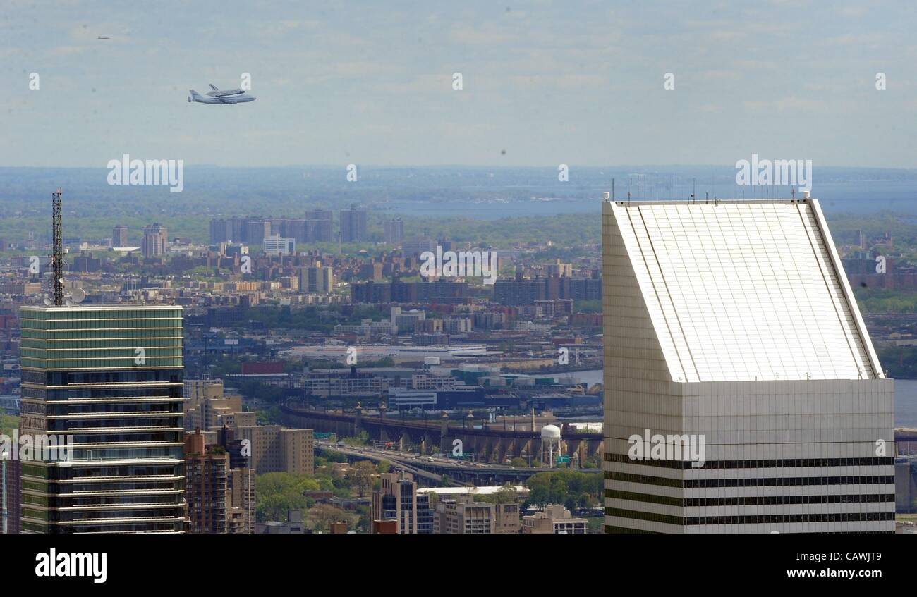 27. April 2012 - Manhattan, New York, US - Space Shuttle Enterprise ...