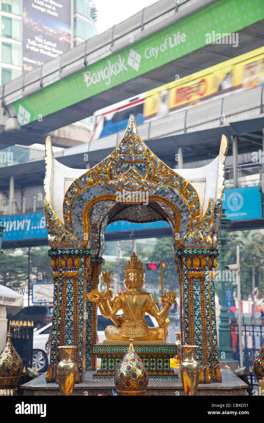 Schrein des viergesichtigen brahma Stockfotos und -bilder Kaufen - Alamy