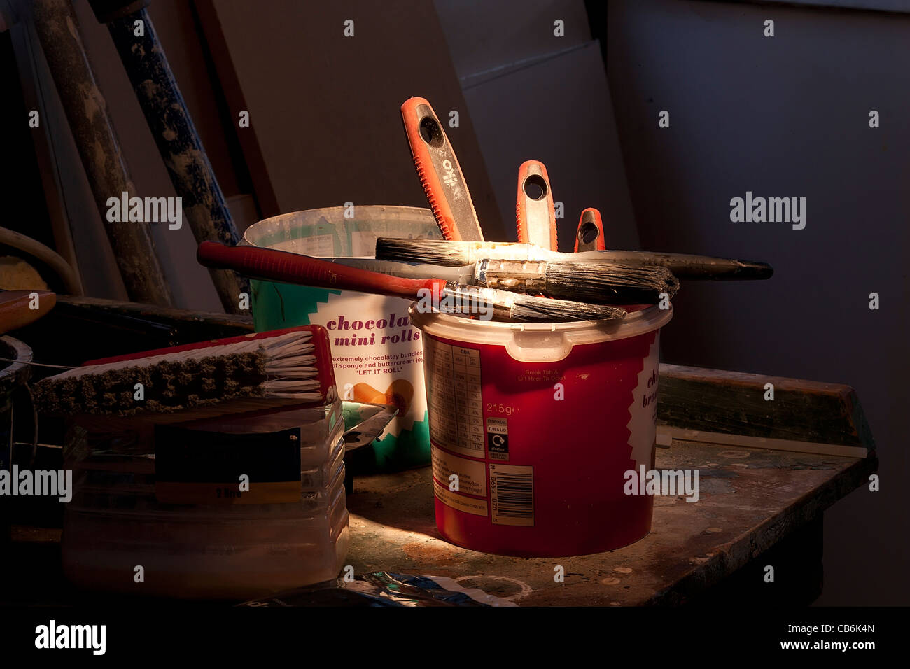 Topf malen -Fotos und -Bildmaterial in hoher Auflösung – Alamy