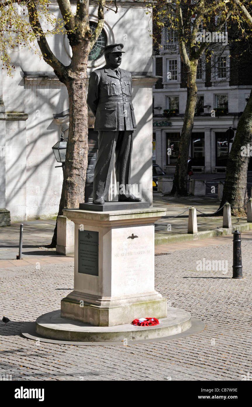 Bomber harris statue london -Fotos und -Bildmaterial in hoher Auflösung ...
